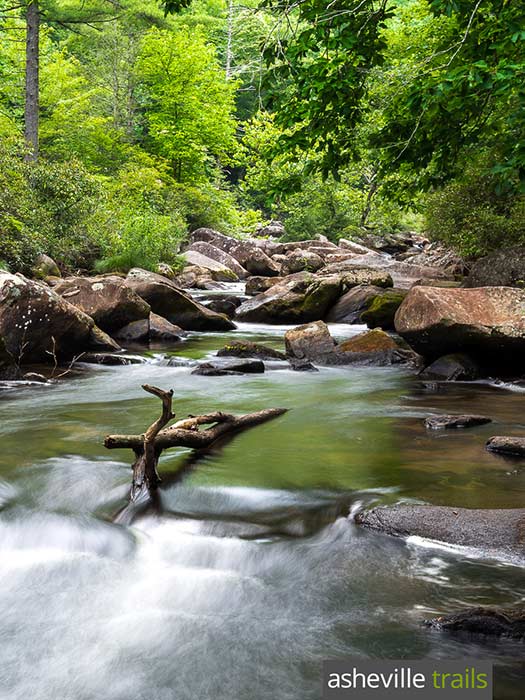 Rainbow Falls NC: hiking Gorges State Park